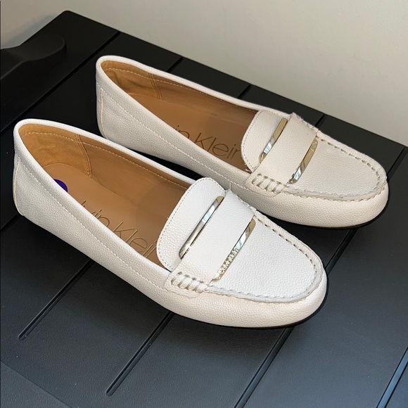 Calvin Klein | Shoes | Calvin Klein Womens Leonie Tan Loafers 85 | Poshmark